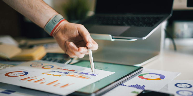 Revenue Bridge to Visualize Sales Achievement